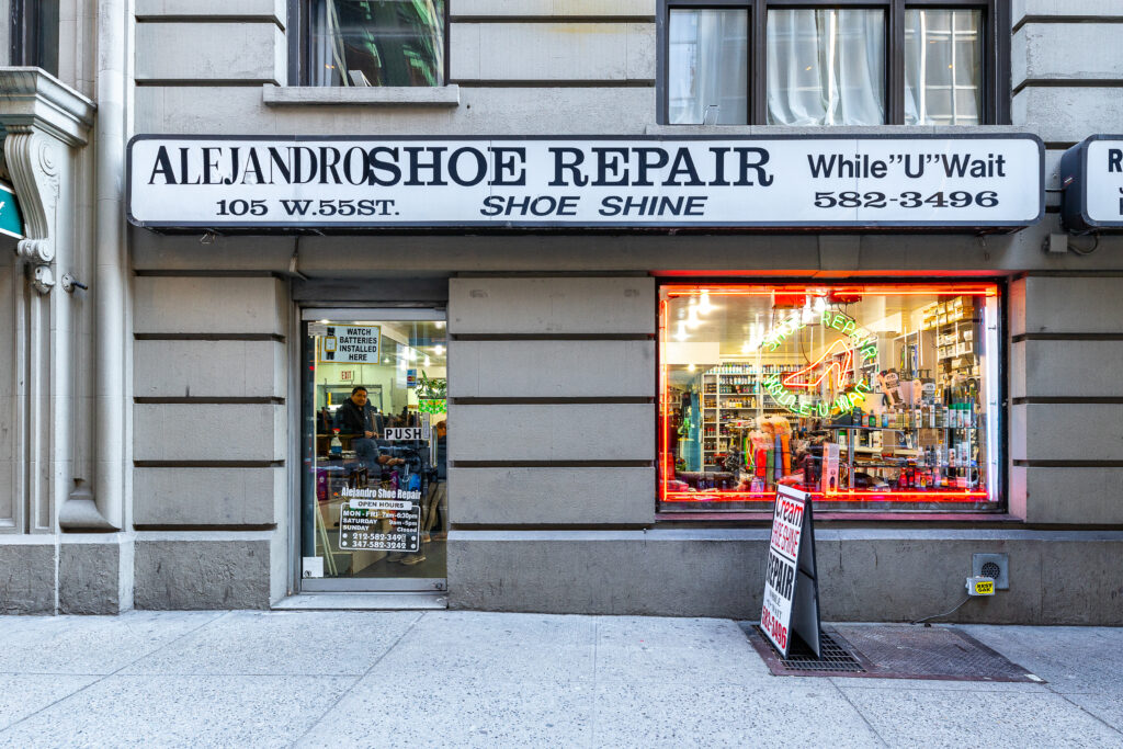 105 West 55th Street – Inline - NYC Retail Leasing